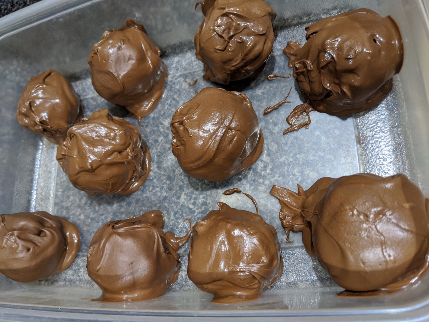 Oreo Cookie Cream Cheese Bon Bons - No Bake Recipe - Quick and Easy to ...