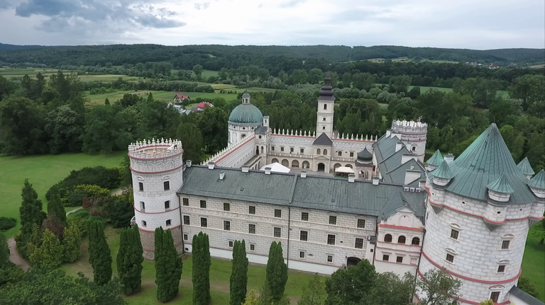 Castles in Poland - The White Lady of the castle cloisters - Krasiczyn ...