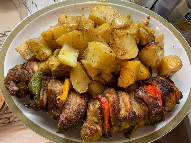 Foodbook #831 BΒQ Greek pork - Kontosouvli