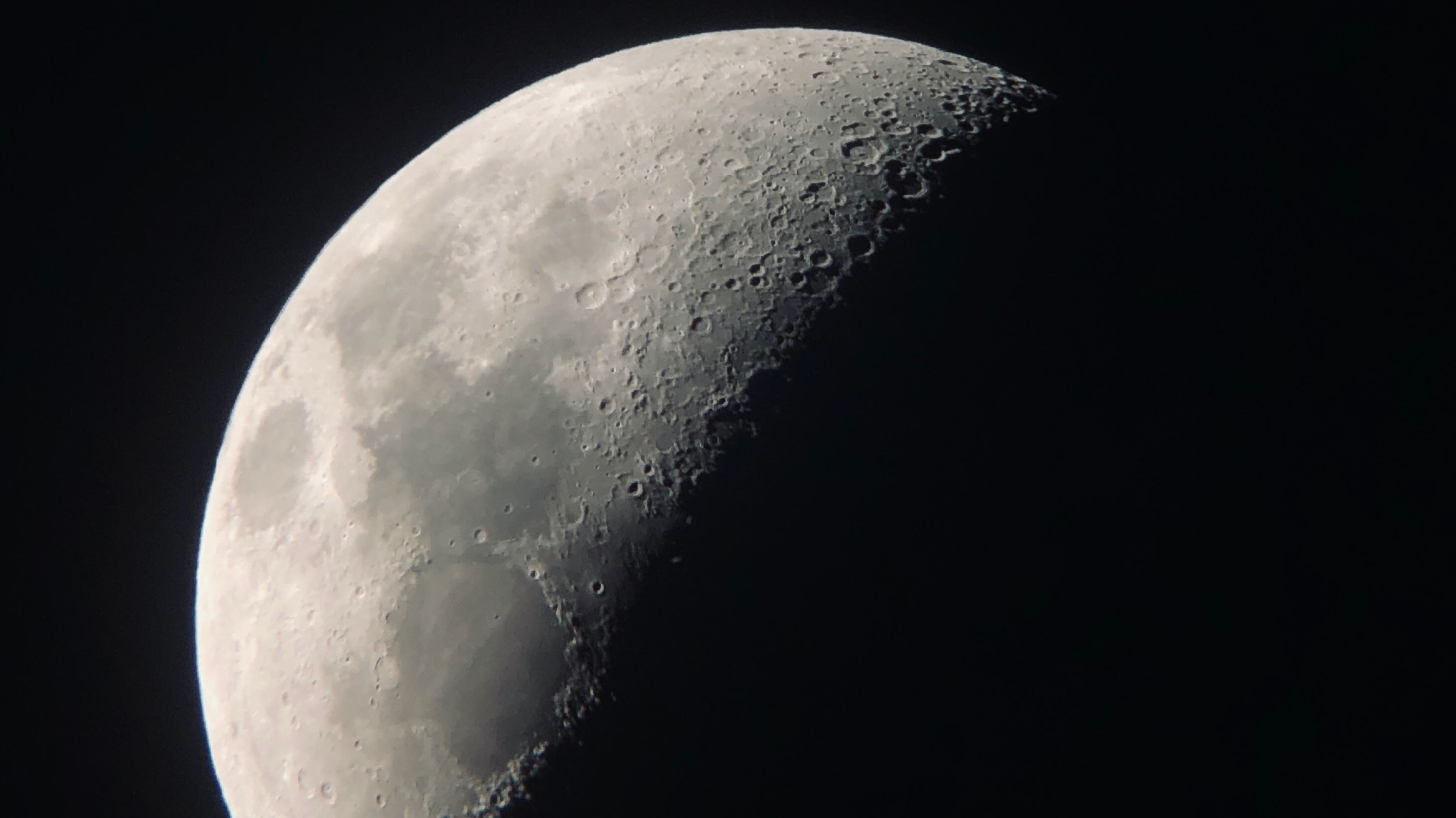 How to choose a moonshot?