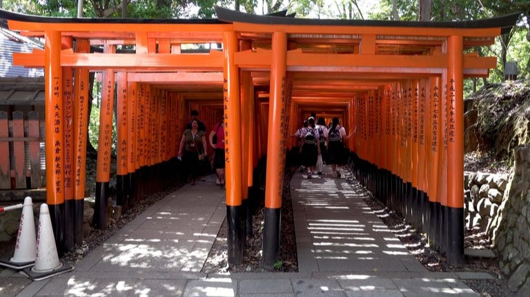 An unusual temple in Kyoto - Fushimi Inari Taisha - Tori gates and ...