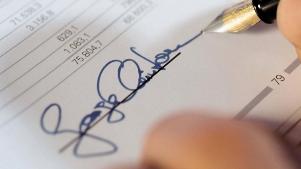What is multi-signature? What is a ring signature?