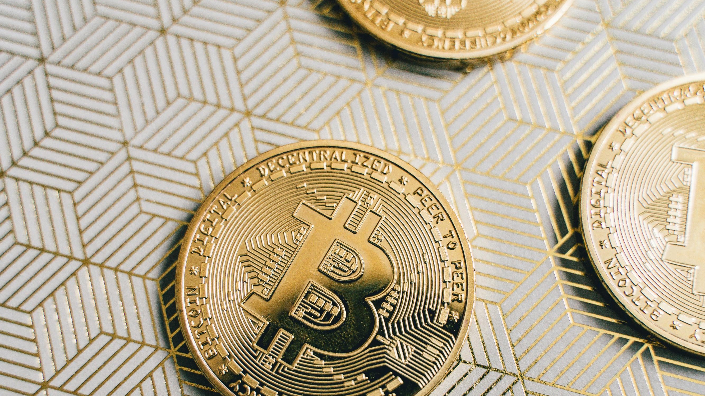 Major Microsoft shareholders, including BlackRock and Pioneer Group ...