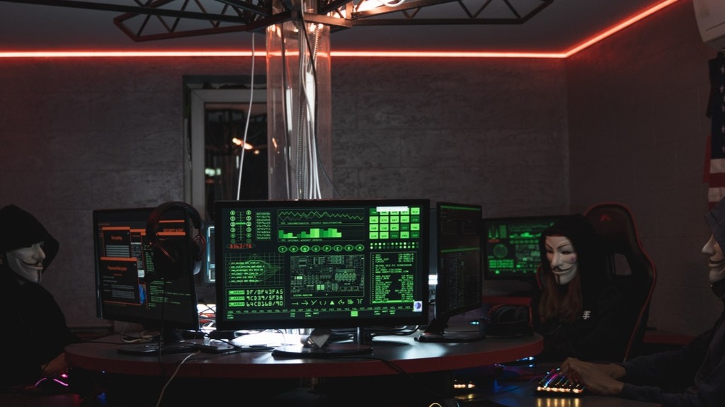 Decisions taken on a Crypto Game - Designing Storylines