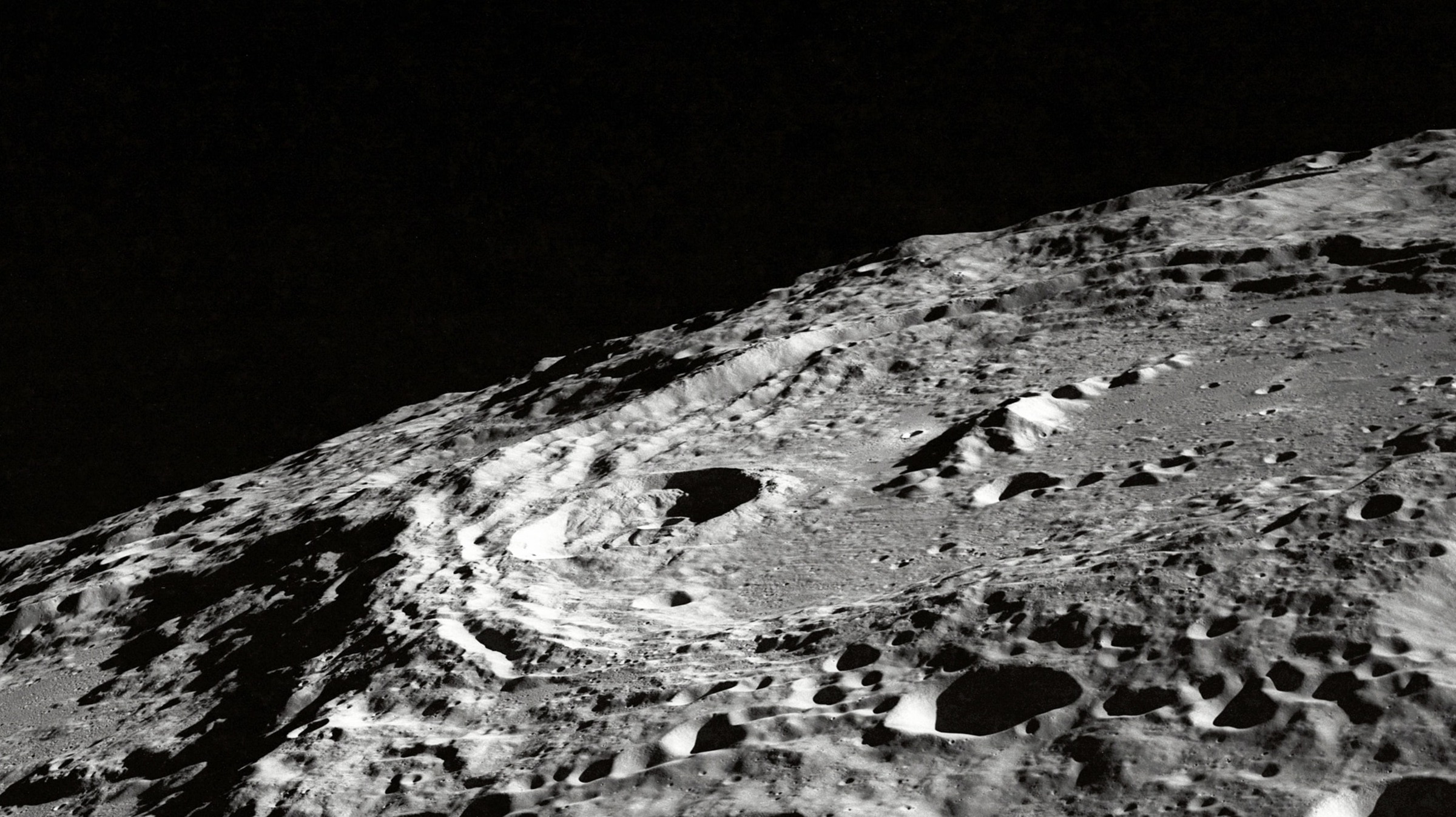 The Moon Has a Shy Side - A sci-fi short story about r/cryptocurrency