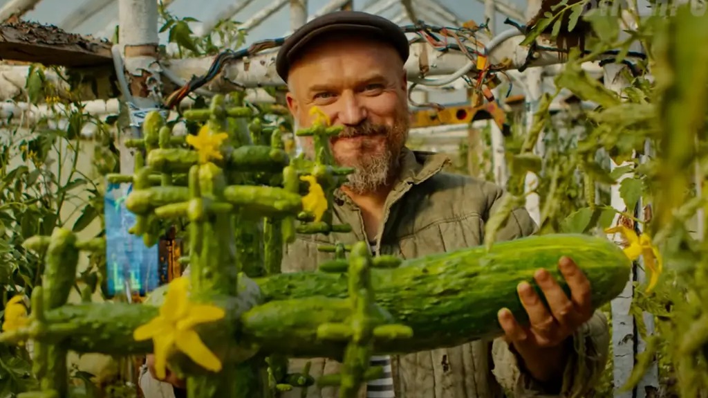 Russian Cyberpunk Farm Of The Future