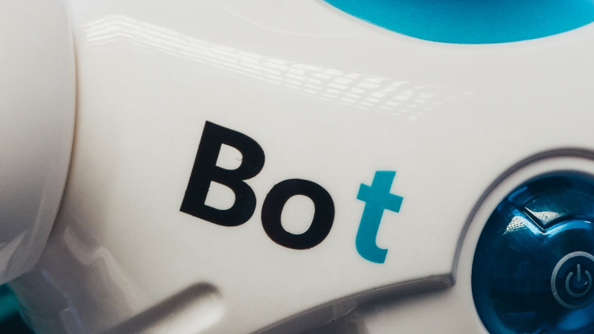 The fusion of AI and trading: How a GPT chat bot can help traders make ...